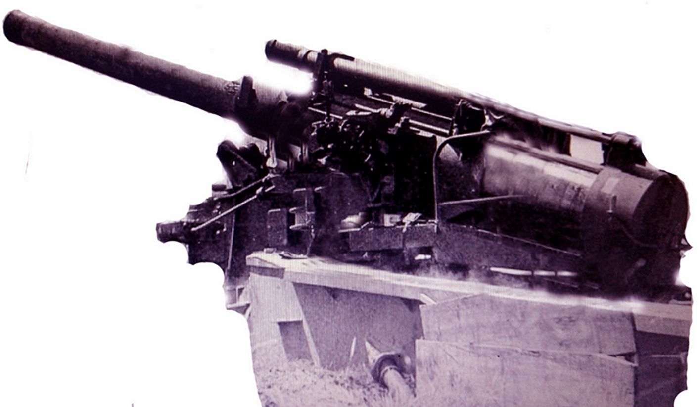 M1 240mm howitzer of American artillery in World War II - iNEWS