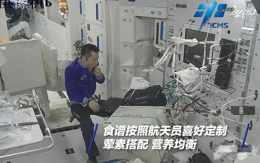 Astronauts don't have gravity in space, how can they swallow food and ...