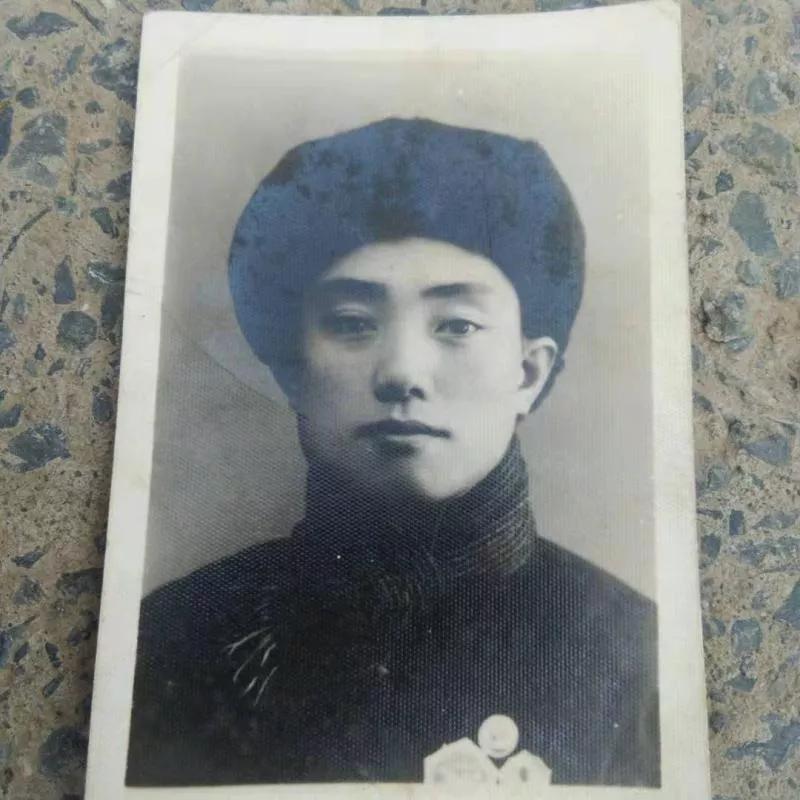 (Original) Yuju Xusheng Liu Jiulai and Tang Xicheng are equally famous ...