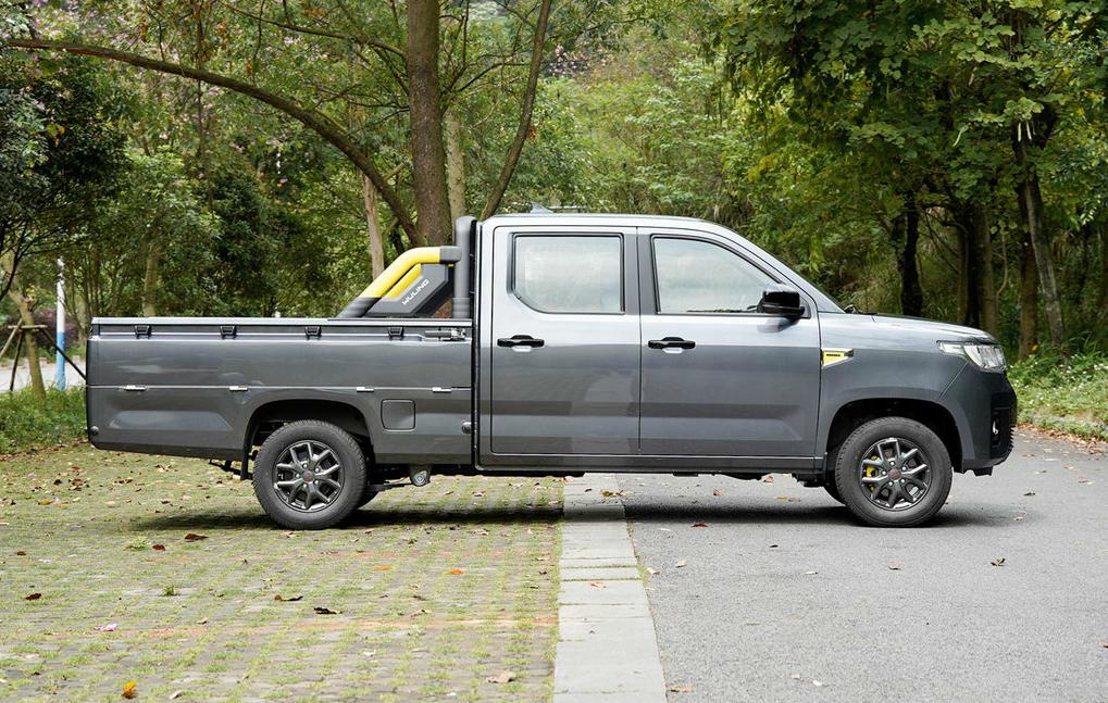 Can pull cargo can also carry people, Wuling Zhengtu can take more than ...