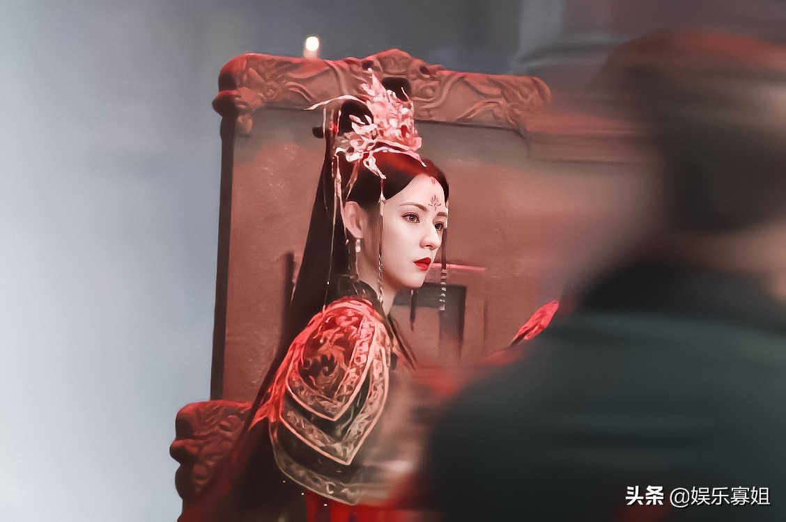 Zhang Yuxi's "A Thousand Autumn Order" Reuters wedding look exposed ...