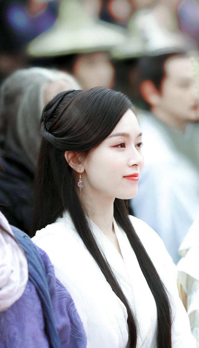 Yang Ying and Wen Yongshan, who made their debut in the young model ...