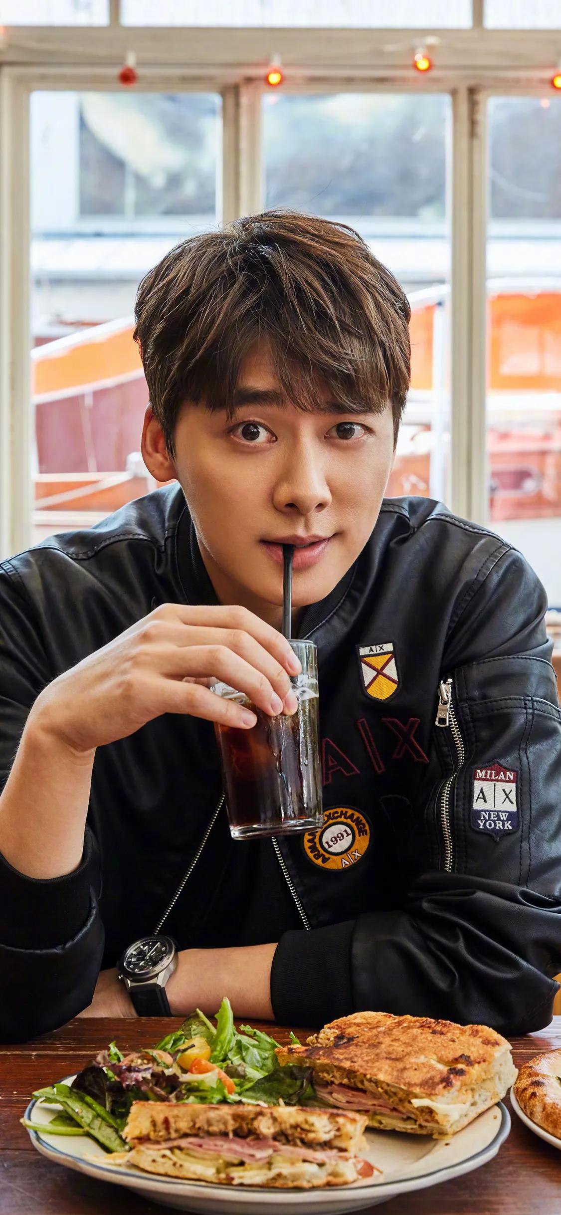 Super handsome star wallpaper 4K - iNEWS