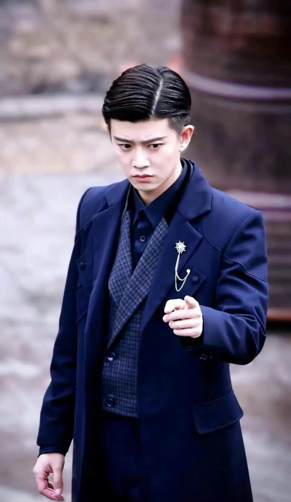 11.19 Drama: Zhao Liying, William Chan, Fan Chengcheng, Song Qian, Ren ...