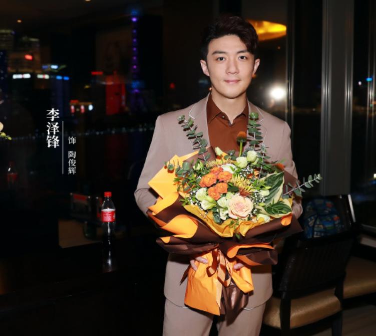 Before the end of "Eternal Jue Chen", Xu Kai and Li Zefeng ushered in a ...