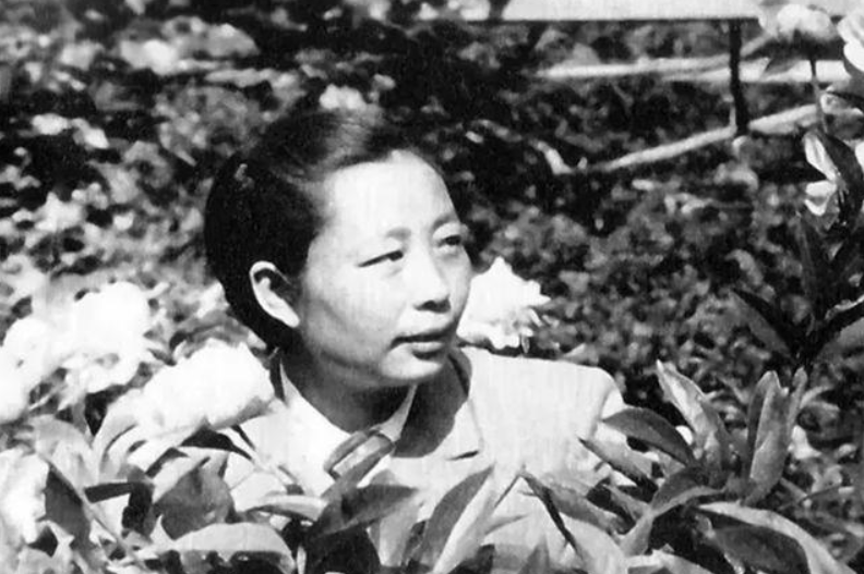 Lin Yueqin: After marrying Luo Ronghuan, she learned that her ex ...