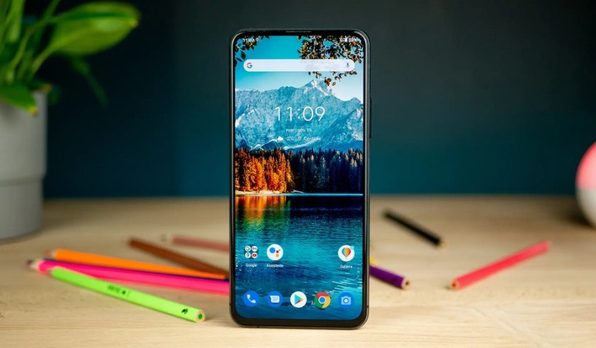 The smallest Android flagship phone released in 2021, the performance ...