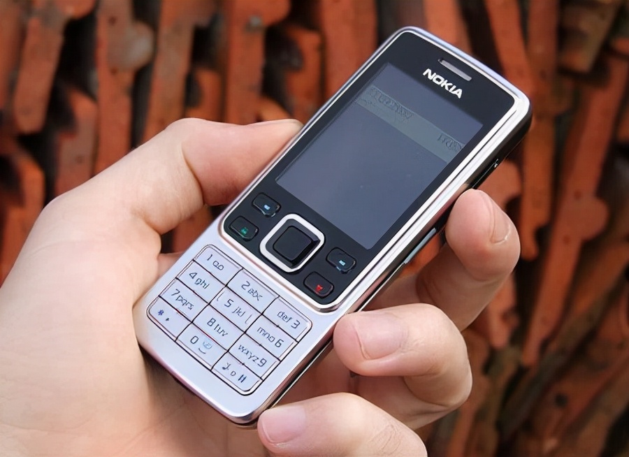 The disappearing mobile phone "overlord": How did Nokia's century-old ...