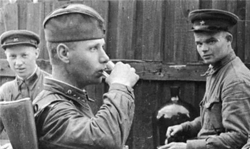 The drunkard soldiers of World War II: The US army drank torpedo fuel ...