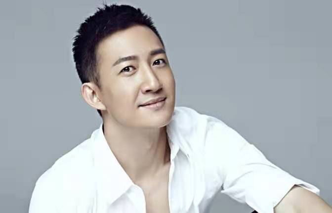 Wang Yang's 2 love stories conquer women, this man dotes on his wife ...