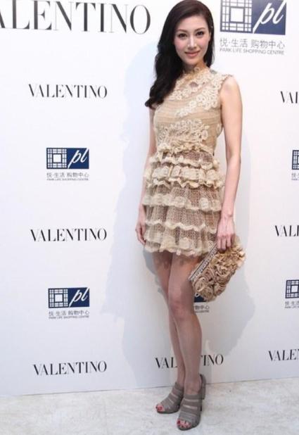 Li Jiaxin, who was born in Hong Kong, is 51 years old and has the same ...