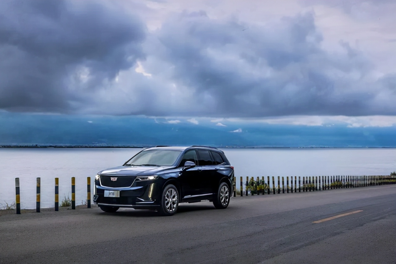 凱迪拉克XT6霸氣不失優雅，2.0T+48V輕混，還要什麼奔馳GLC - 資訊咖