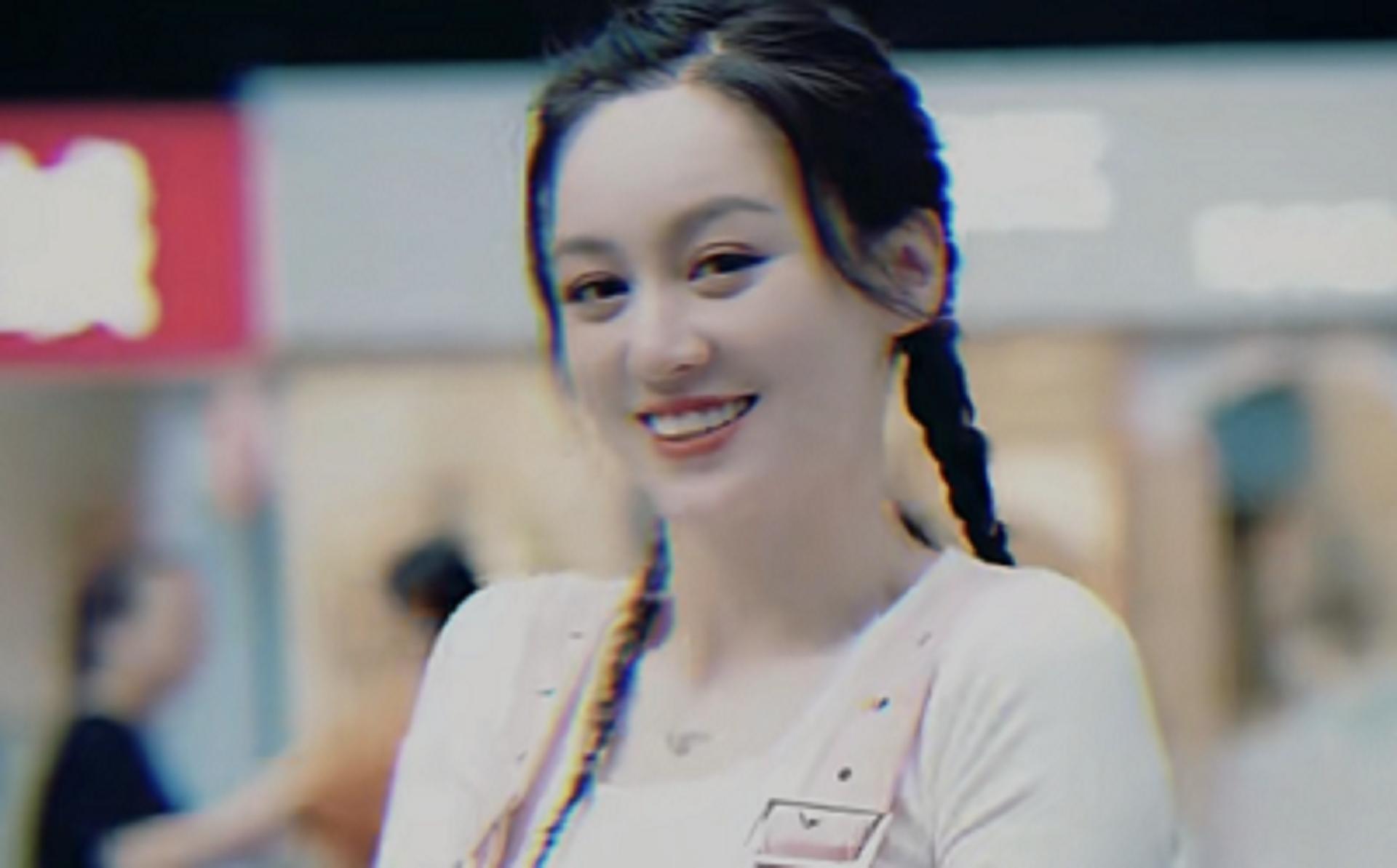 Tang Yi: The live broadcast of the Internet celebrity sister is ...