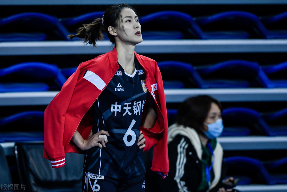 The women's volleyball team reappears the famous serve scene, Yang ...