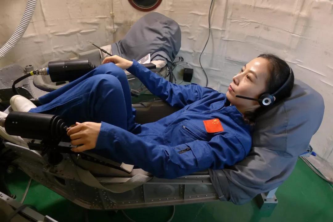 Wang Yaping "out of the cabin": From a rural girl to an astronaut, she ...