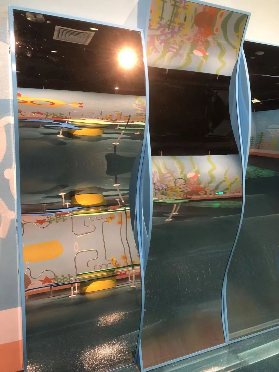 How does a haha mirror make people deform?How is bulletproof glass ...