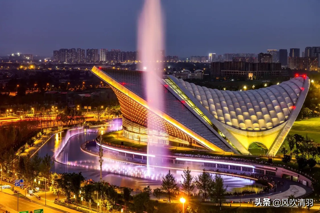 An iconic park in the north of Chengdu, with an area of 400,000 square ...