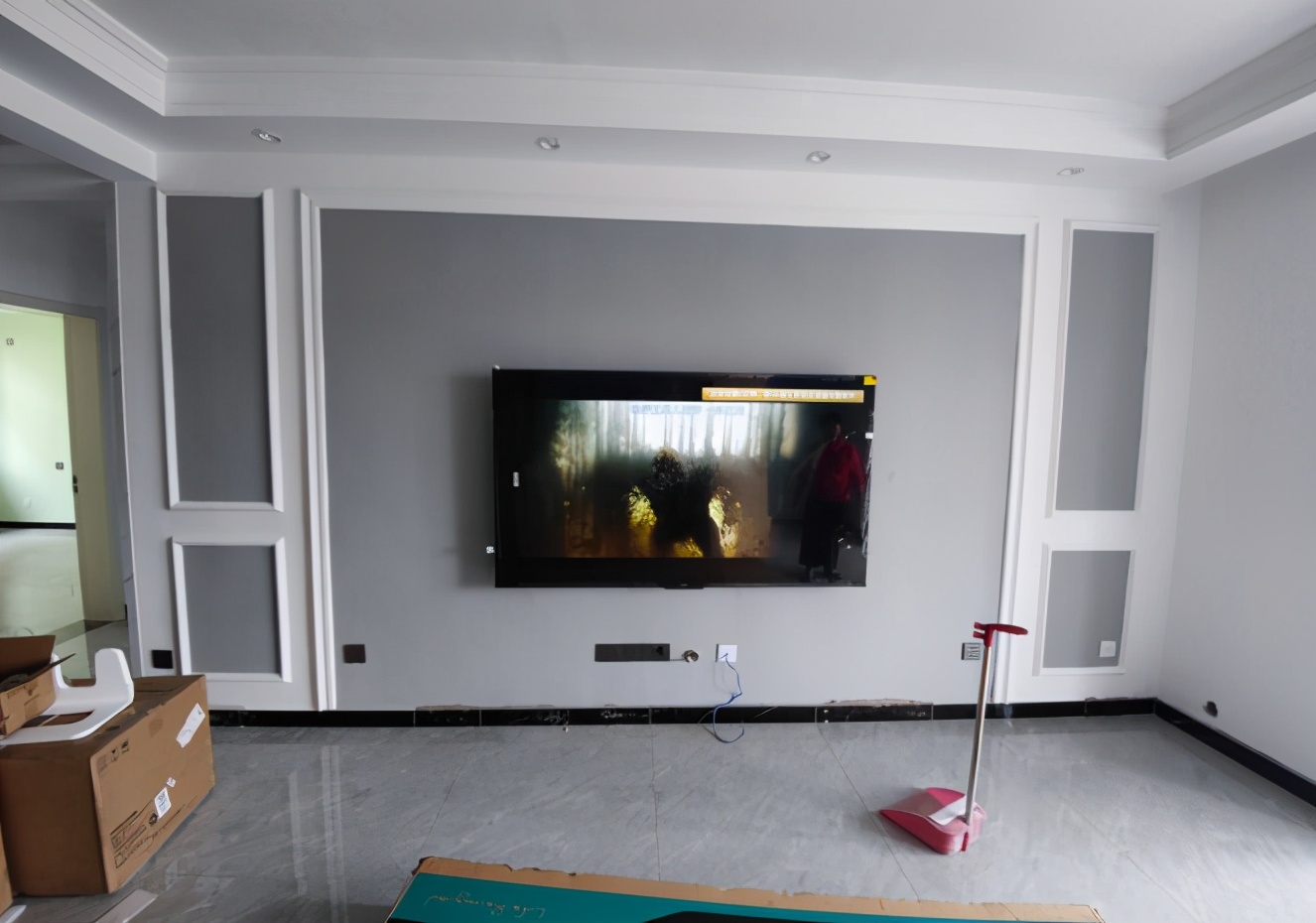The living room battle escalates. Which of the four 85-inch and 86-inch ...
