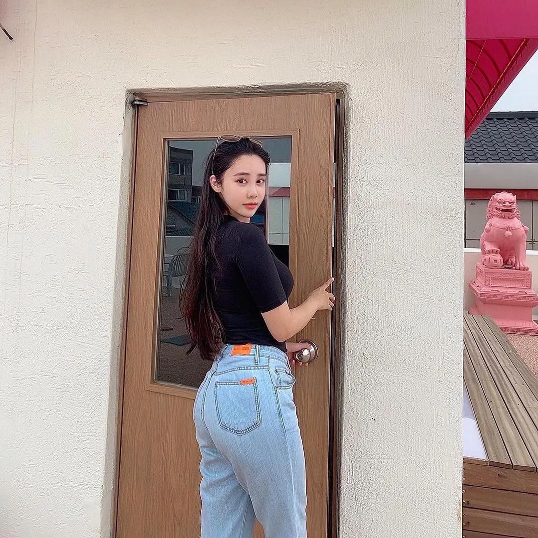 Korean beauty racing model Kang habin, fluttering like the wind returns ...