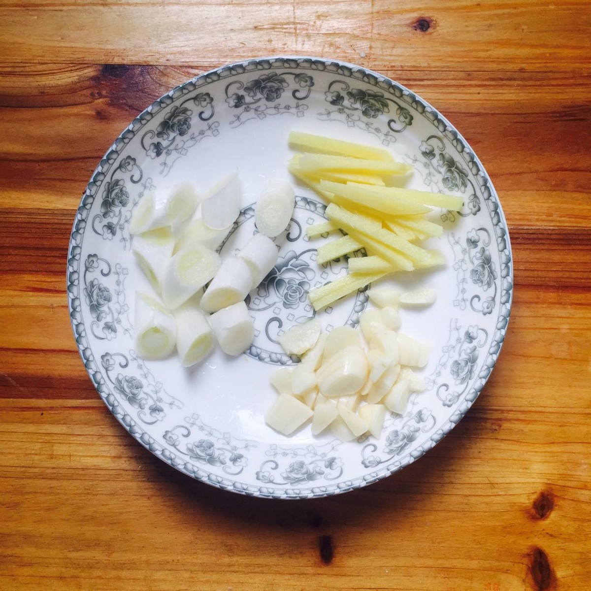 Don't know what to do if there are bullfrogs at home?You can try ...