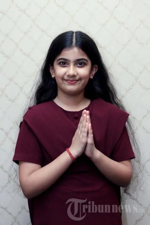 Beautiful Indian actress: Ruhana Khanna - iNEWS