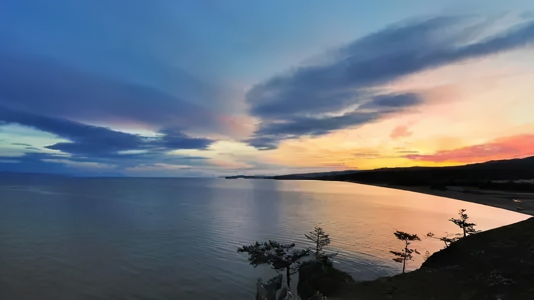 I heard that you can go abroad by bus to see Lake Baikal? - iNEWS