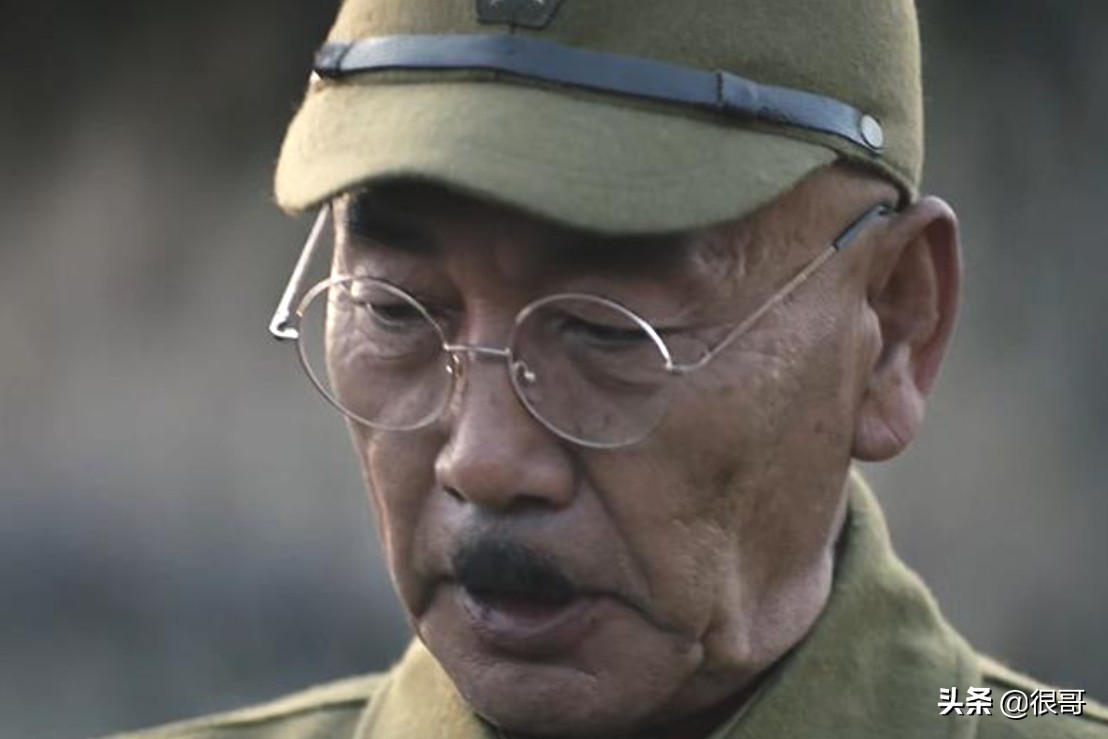 Yao Weiping played the role of a Japanese officer in "Survivor 1937 ...