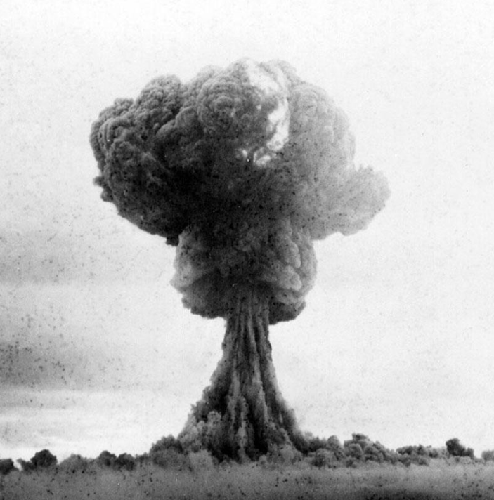 The world's strongest nuclear bomb, 800 kilograms of parachute ...