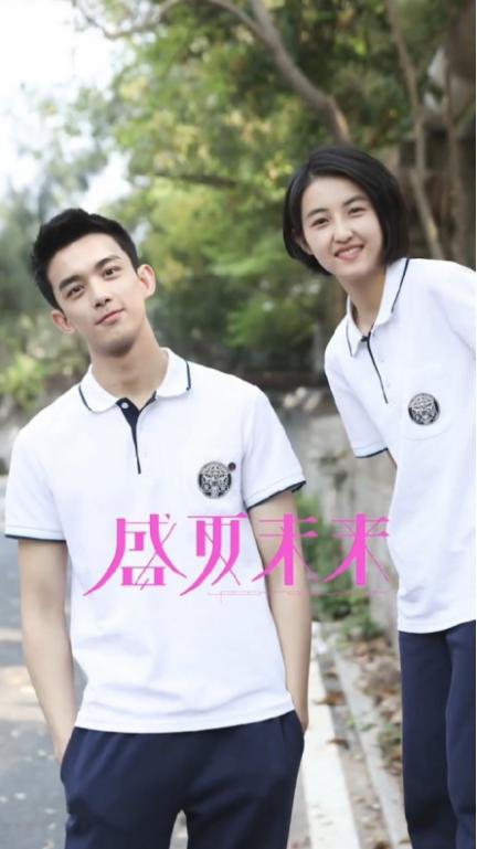 Popular actresses wear school uniforms, Zhao Liying is agile, Yang Zi ...