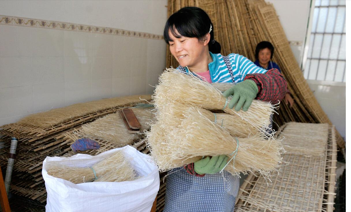 Guangxi traditional food-dried lotus root fans, how to make it?Netizen ...