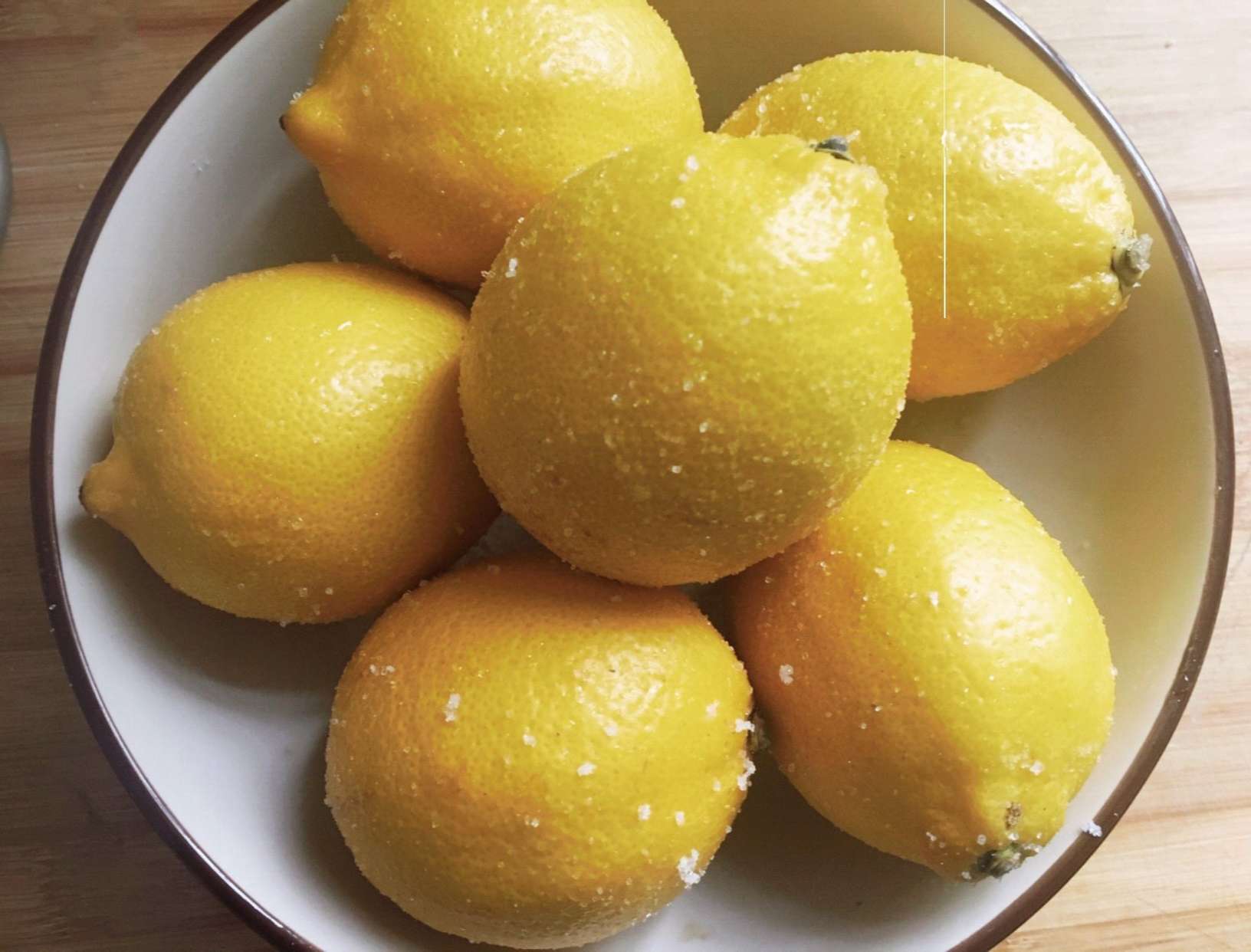 Stew lemon and rock sugar together. I didn't expect it to be so ...