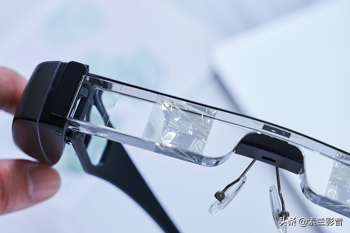 Epson Moverio BT-40 Smart Glasses: Meet the needs of personal ...