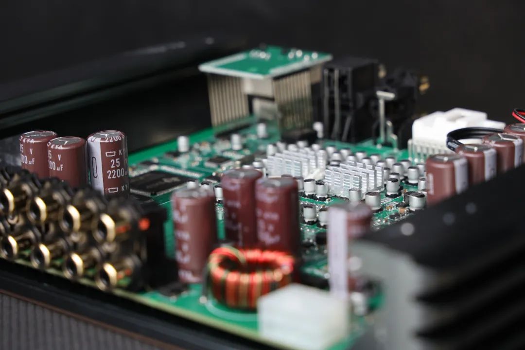 Breaker!Rainbow professional-grade DSP power amplifier emerges from the ...