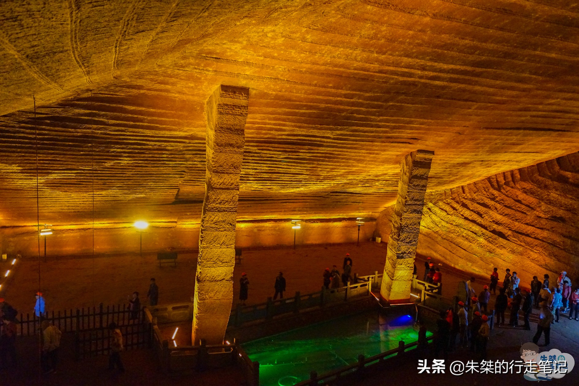 The Longyou Grottoes, the largest ancient underground man-made ...