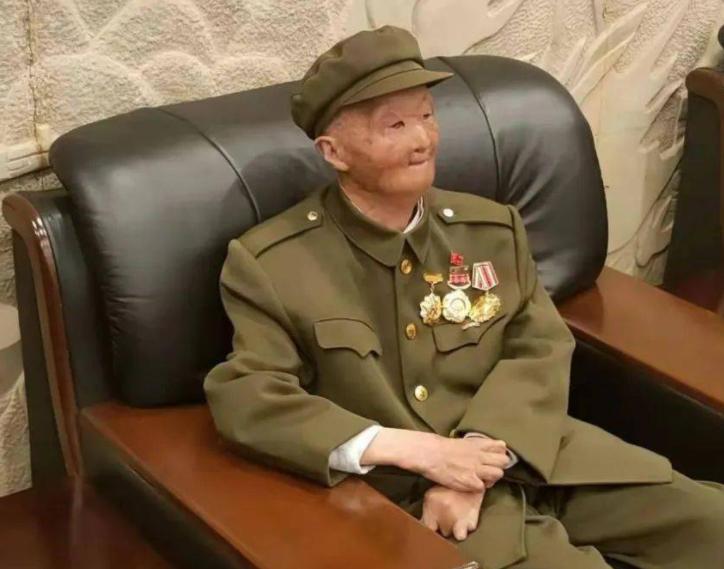 Tu Boyi: The living "Qiu Shaoyun" was met by Premier Zhou himself after ...