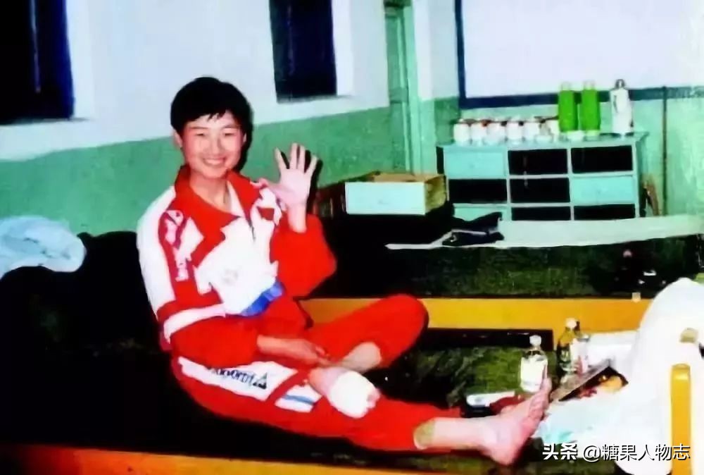 Wang Yaping's husband learns to make noodles, Liu Yang's husband grows ...