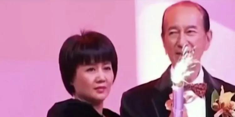 Liang Anqi, 13-year-old earning money to support her family, 29-year ...