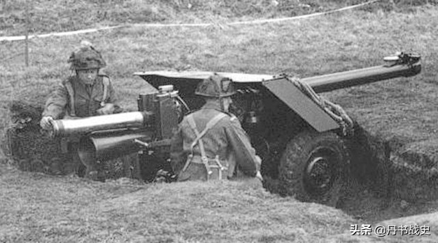 British 120mm recoilless gun, an anti-tank weapon to replace the 17 ...