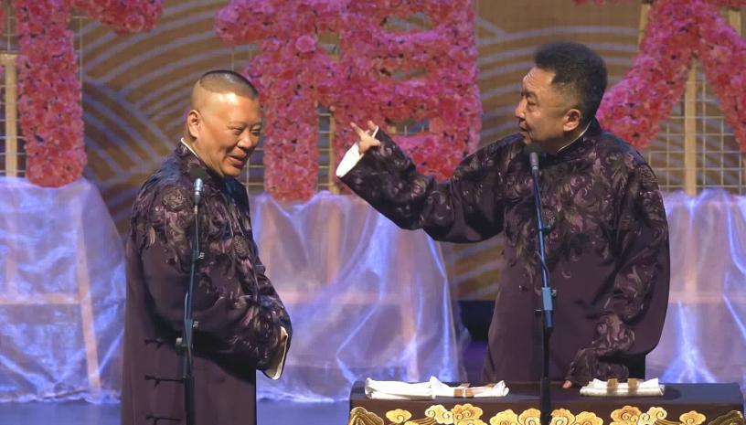 Guo Degang played a live broadcast with his wife Wang Hui. Because he ...