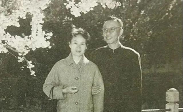 Li Shuxian and the last emperor had a divorce. Reason: I wanted a child ...