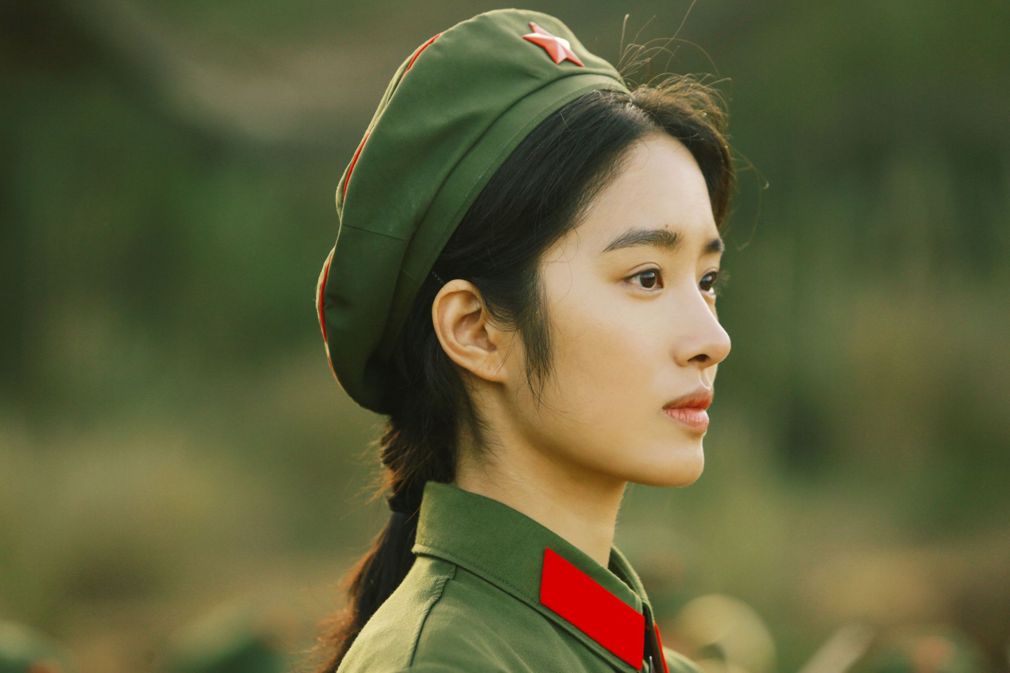 In love with Liu Yifei's godfather, who is 30 years older, Yang Caiyu ...