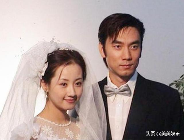 51-year-old Lin Yilun and his wife celebrated their 26th anniversary ...