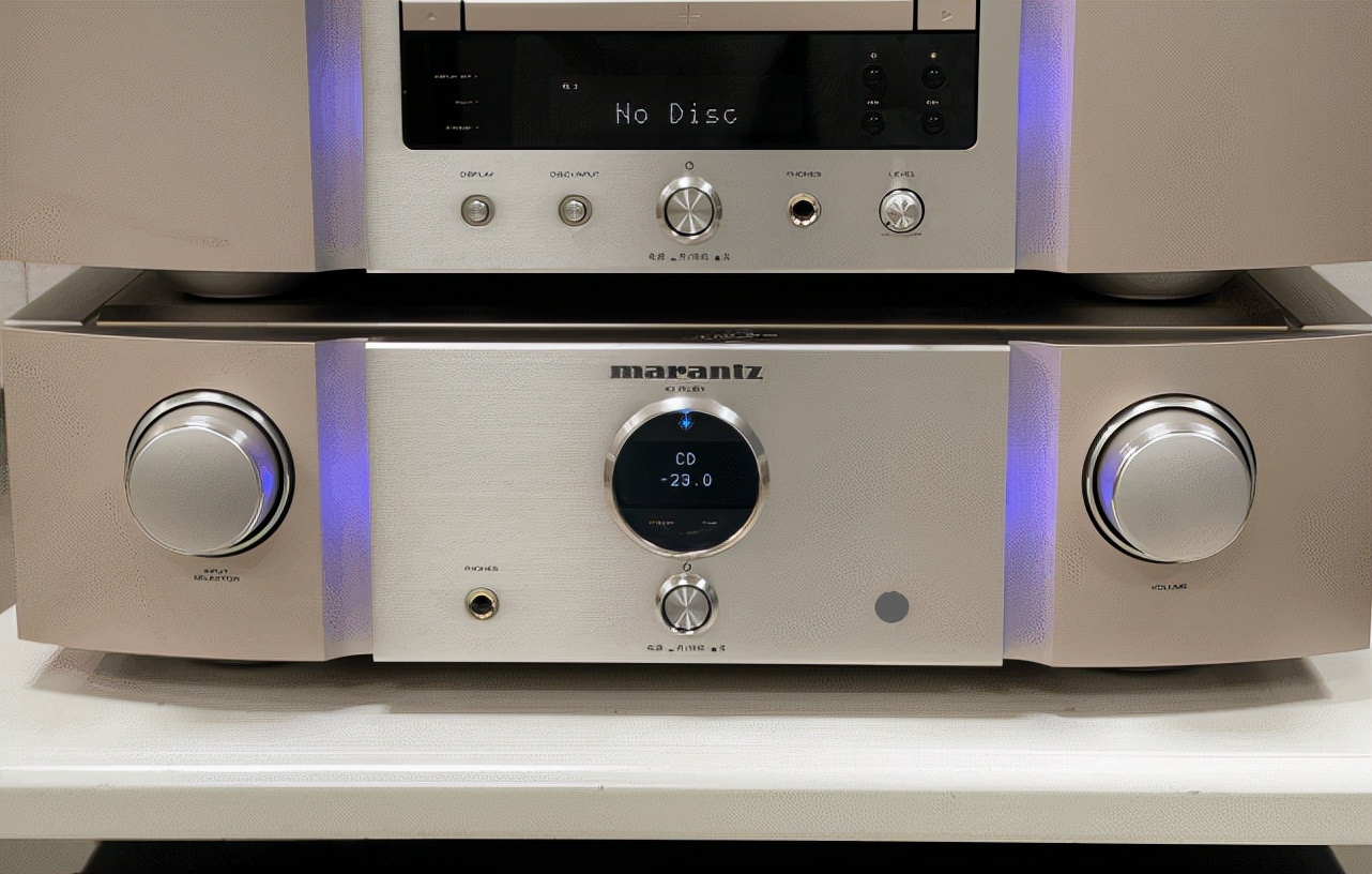 Standing on the basis of the flagship combination: Marantz SACD player ...