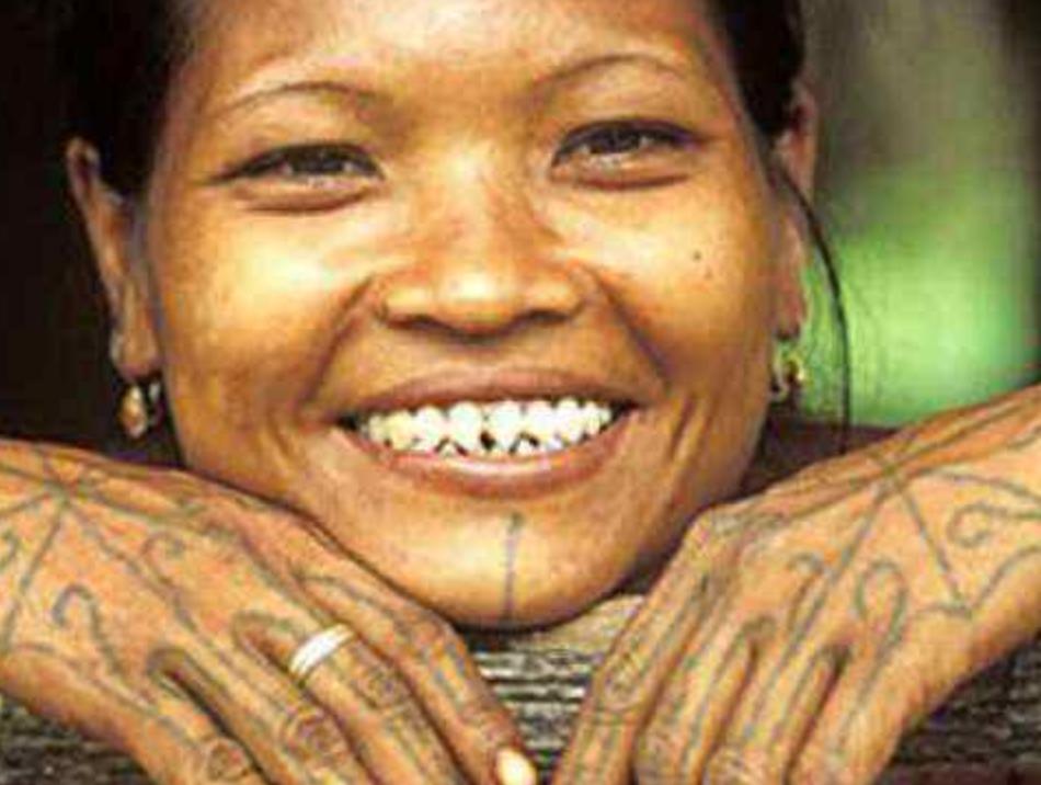 The most "dominant" primitive tribe, the whole body is covered with ...