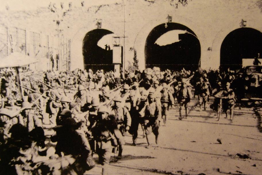 During the Nanjing Massacre, Li Xiuying fought with the Japanese army ...