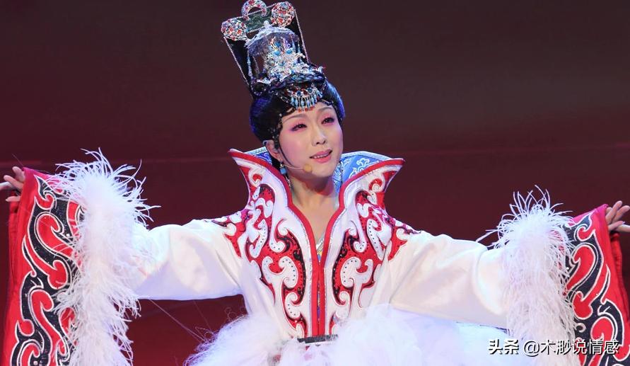 Li Yugang was "caught" away from the backstage of the show?The reason ...