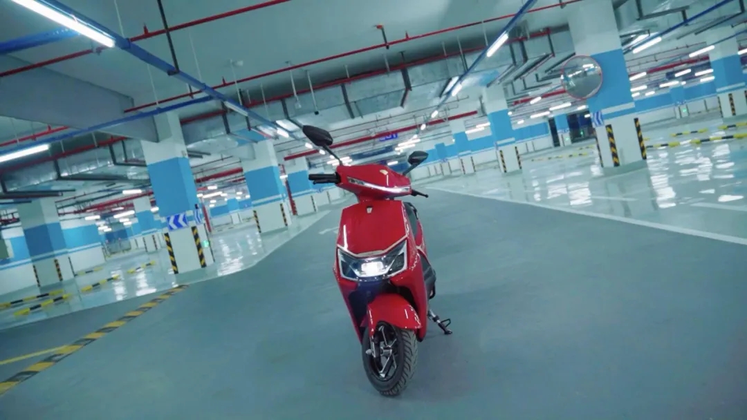 Sports electric motorcycle, strong climbing performance, immediately V5 ...