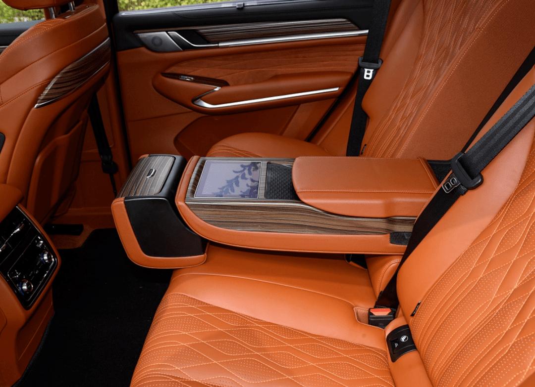 The tank 500 customized version of the real car appeared on the street ...