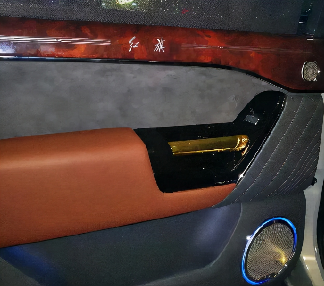"Domestic Cullinan" Hongqi LS7 interior exposed, 6-seat suede roof ...