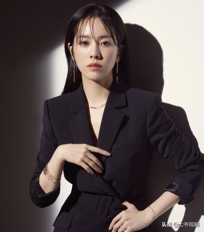 The actress Han Jimin got another good chance. He made his debut behind ...